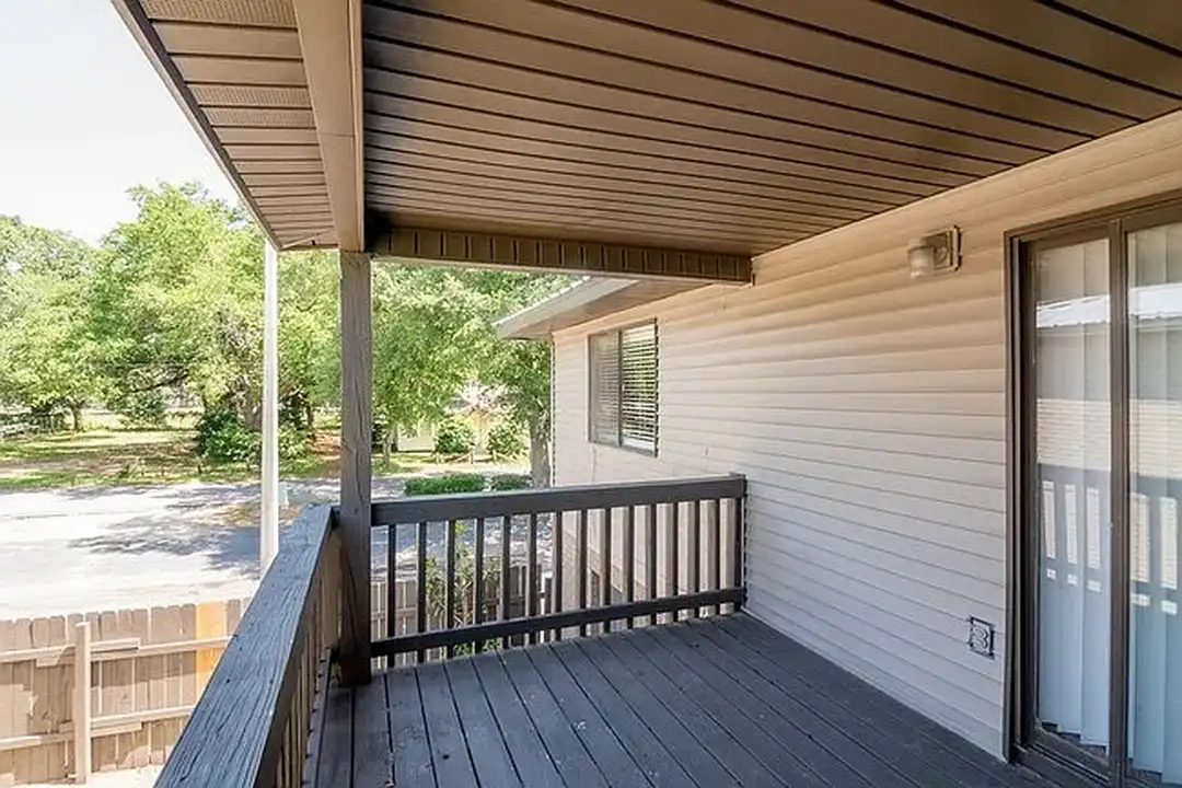 The Waypoint - 1857 Atwood Dr - Pensacola, FL | Rent.