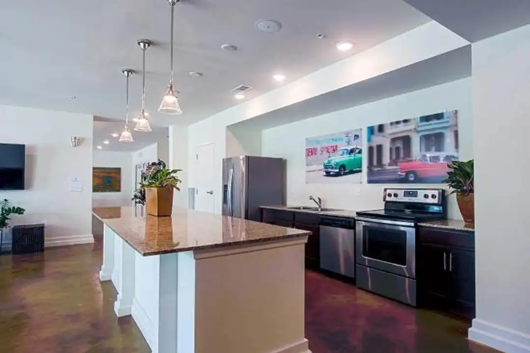 802 Lakeland Dr - Jackson, MS | Rent.