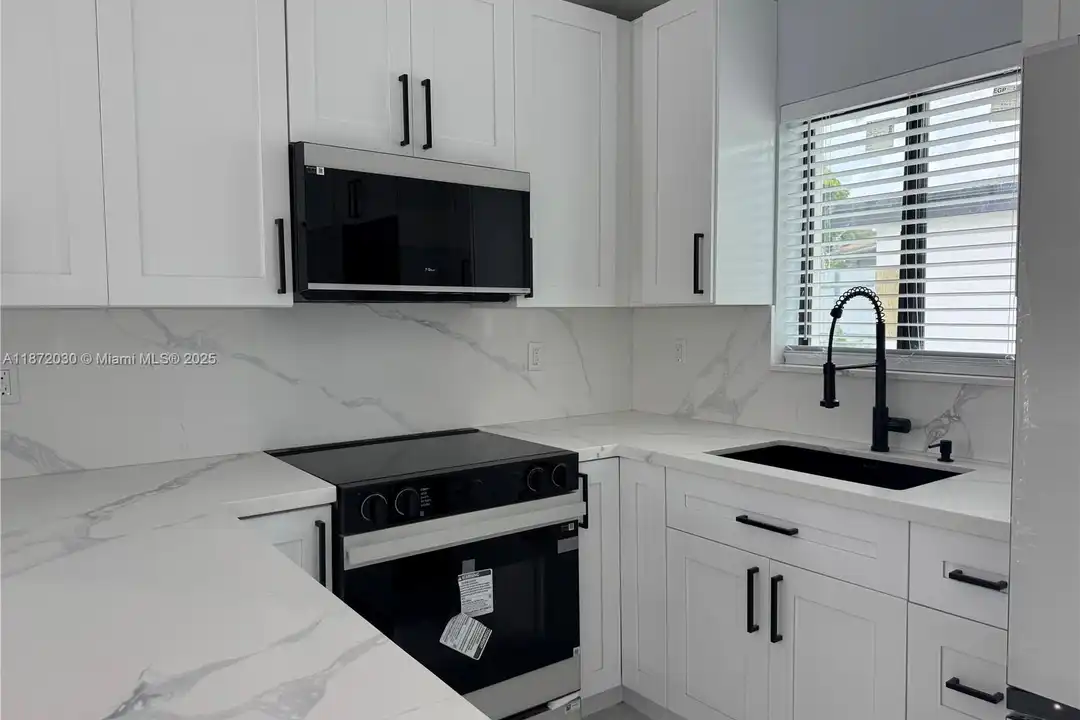 16440 NE 10th Ave - North Miami Beach, FL | Rent.