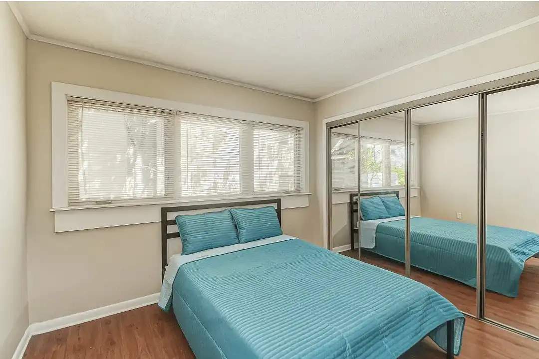Bee Street - 40 Bee St - Charleston, SC | Rent.
