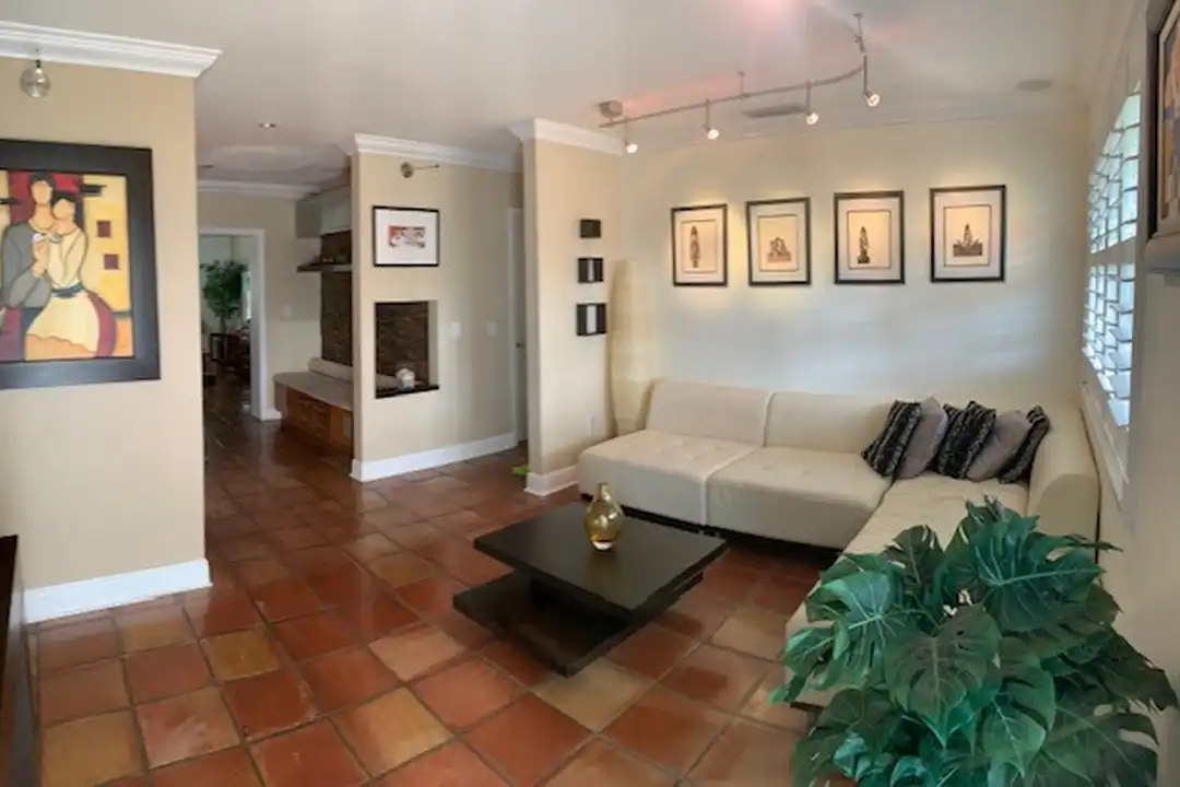 10841 SW 67th Dr - Miami, FL | Rent.