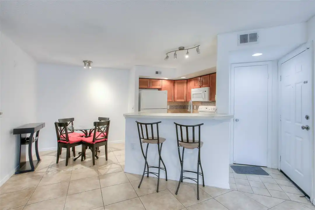 663 Vista Isles Dr unit 1714 - Plantation, FL | Rent.