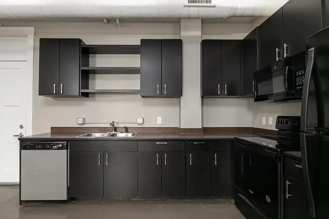 Wilhoit Plaza Lofts - 430 W Pershing St - Springfield, MO | Rent.