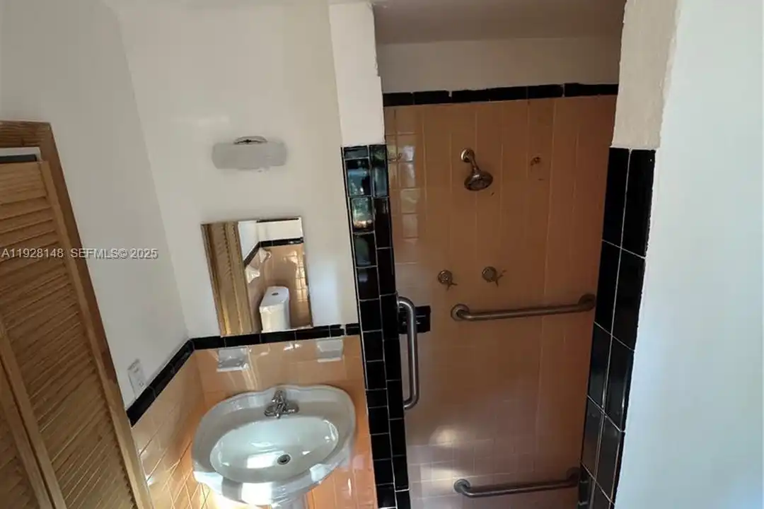 3021 SW 2nd Ave - Miami, FL | Rent.