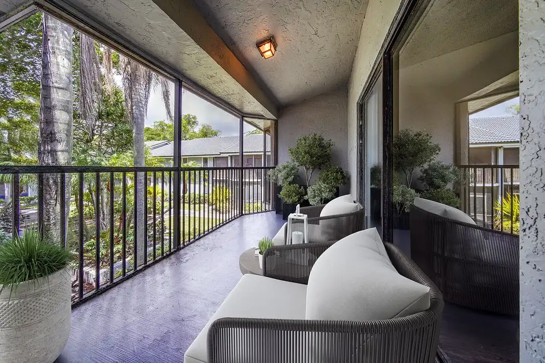 Cielo Point - 6701 W Oakland Park Blvd - Fort Lauderdale, FL | Rent.