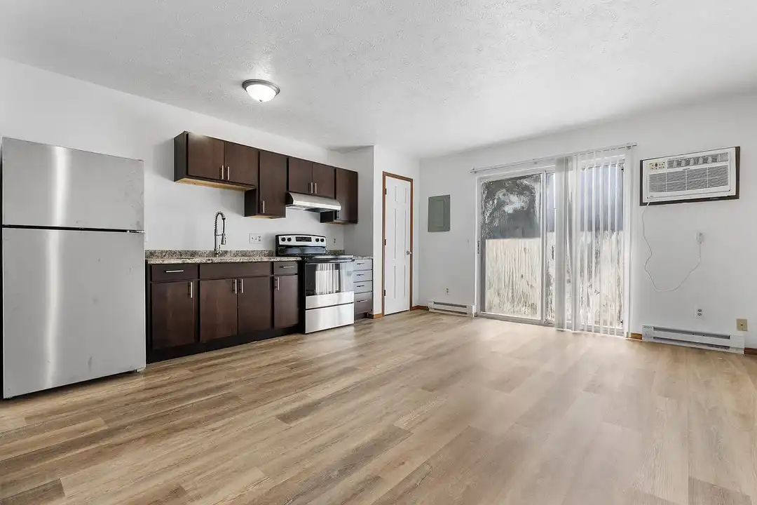 Northgate Apartments - 652 Northgate Cir - Rochester, IN | Rent.