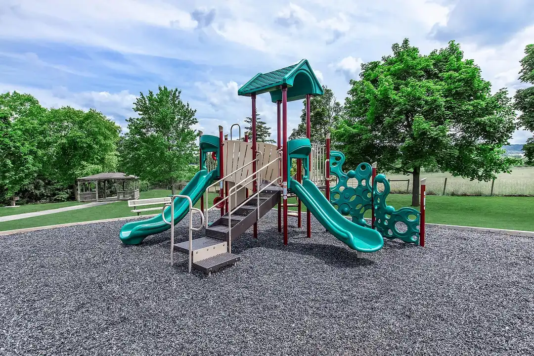 Foxridge Apartment Homes - 750 Hethwood Blvd NW - Blacksburg, VA | Rent.