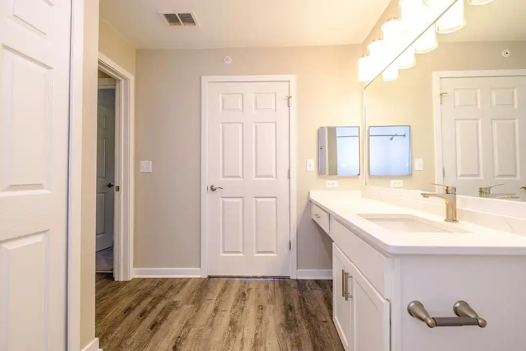 Saw Mill Village Apartments - 6900 Sawmill Village Dr - Columbus, OH ...