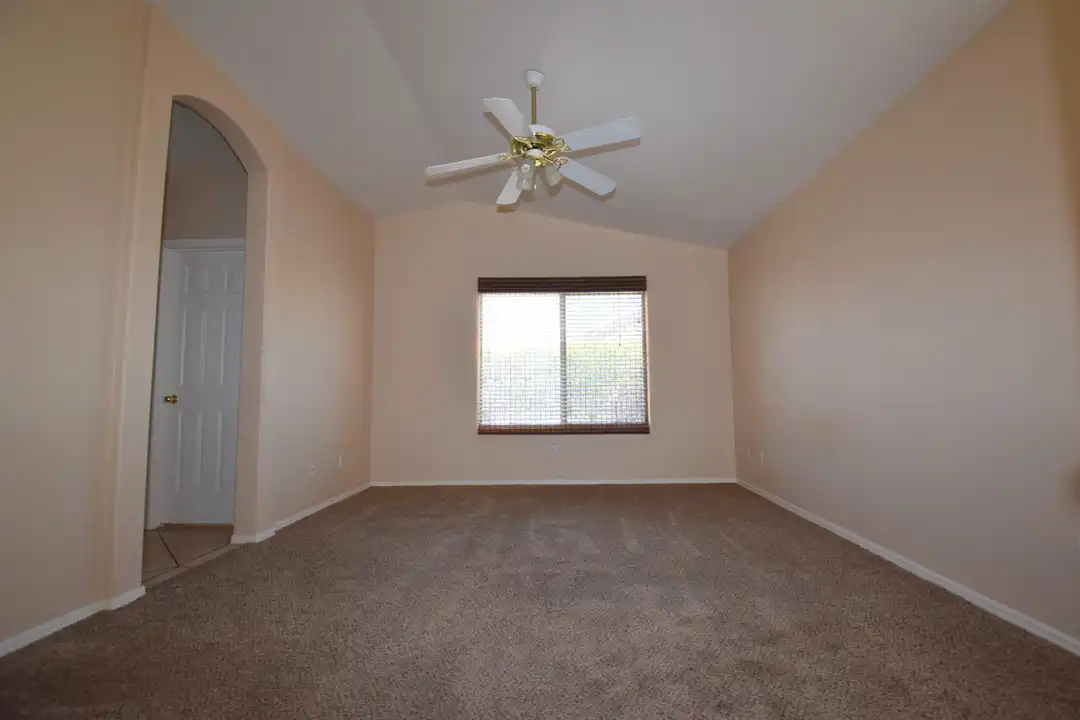 1782 E Pinto Dr - Gilbert, AZ | Rent.