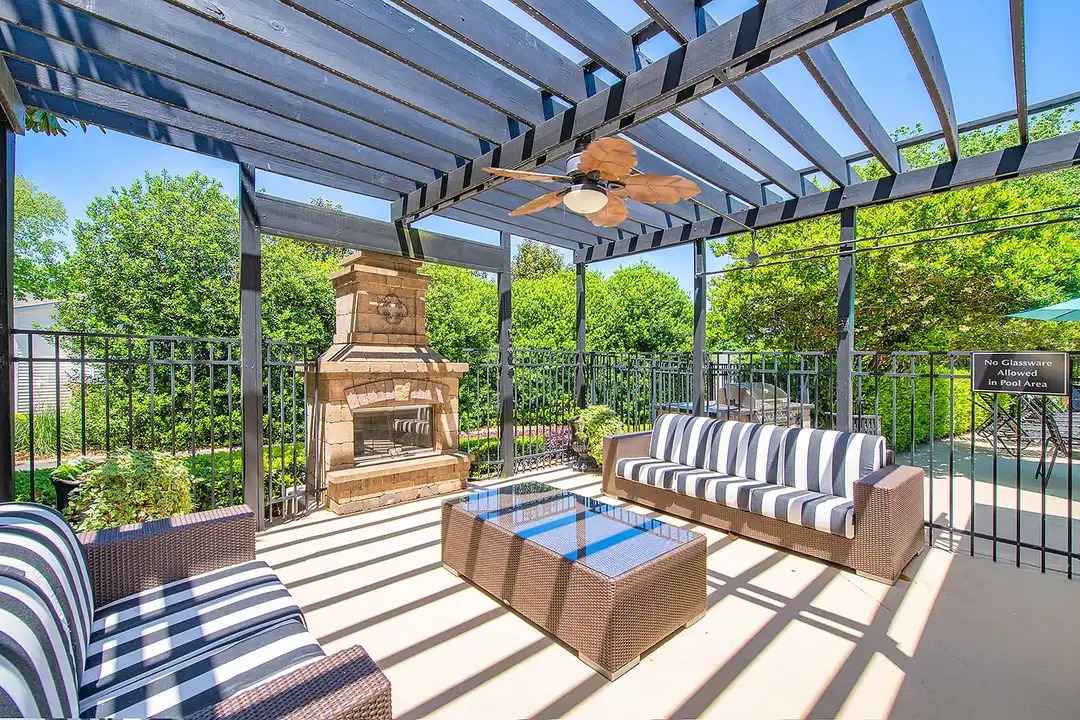 MAA Howell Commons - 150 Howell Cir - Greenville, SC | Rent.