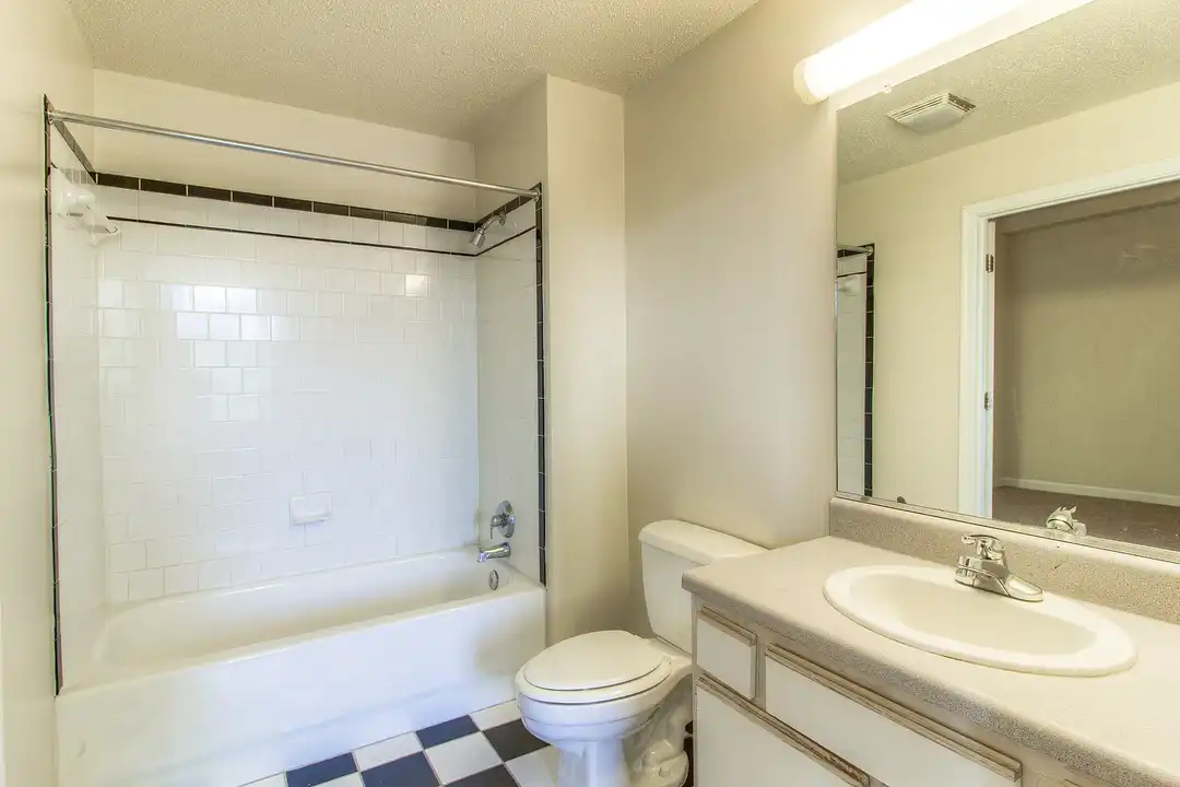 Sydnor Flats - 108 E Grace St - Richmond, VA | Rent.