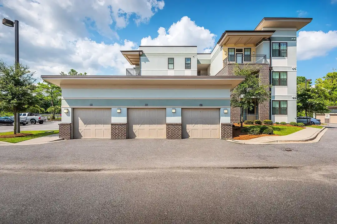 Centre Pointe Apartments - 4986 Wetland Crossing Rd - North Charleston ...