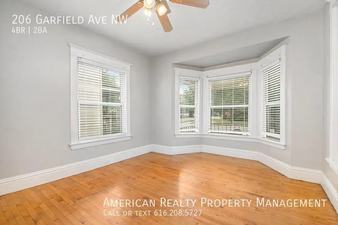 206 Garfield Ave NW - Grand Rapids, MI | Rent.