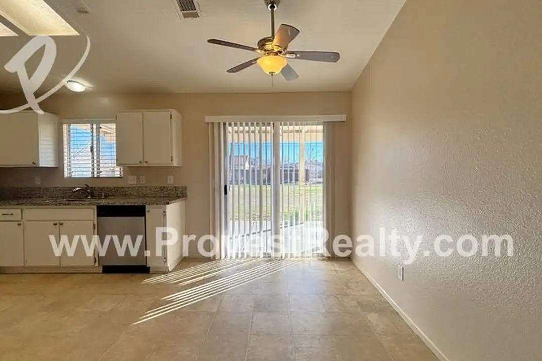 21119 Little Beaver Rd - Apple Valley, CA | Rent.