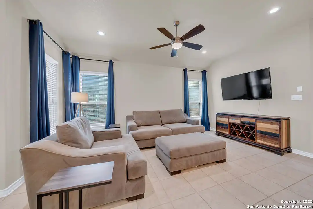 6638 Comanche Post - San Antonio, TX | Rent.