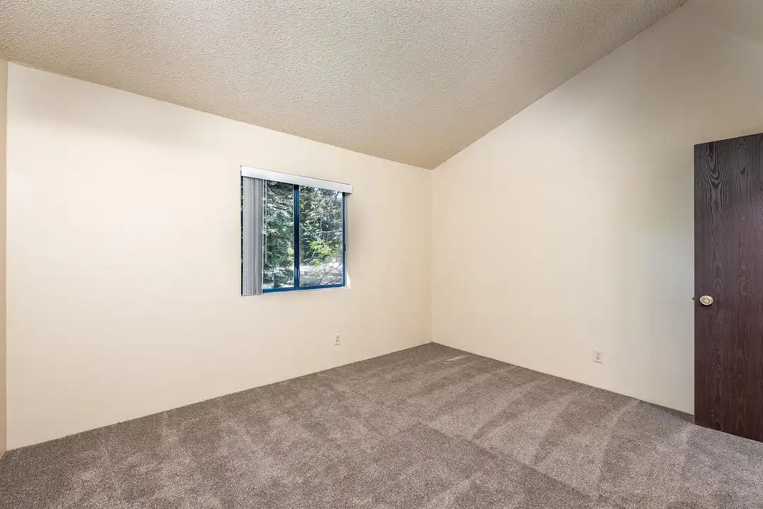 Coddingtown Mall Apartments - 2001 Range Ave - Santa Rosa, CA | Rent.
