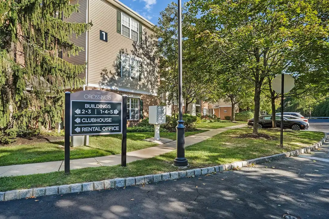 The Crossings at Ewing - 350 Windsor Ct - Ewing, NJ | Rent.