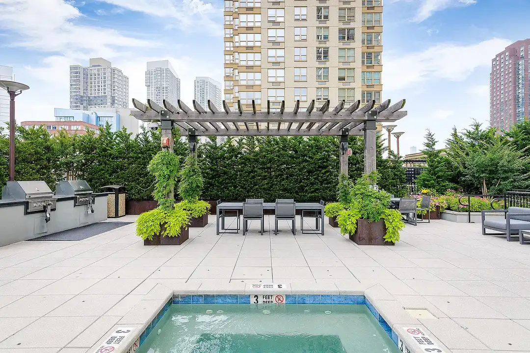 65 Bay Street Apartments - 65 Bay St - Jersey City, NJ | Rent.