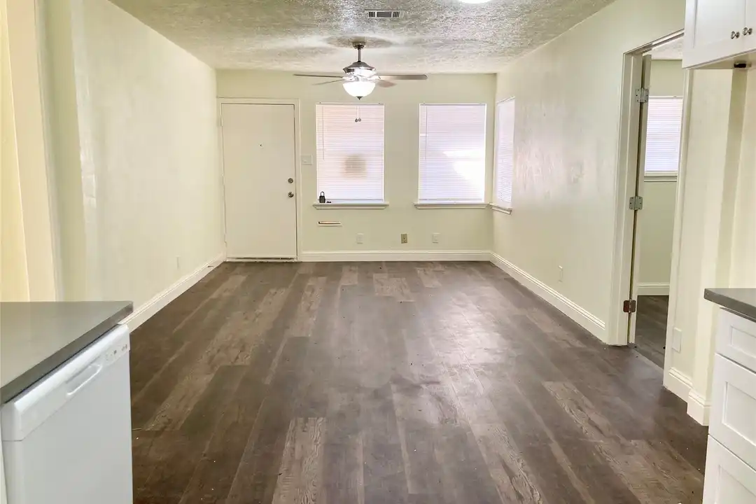 10124 Homestead Rd - Houston, TX | Rent.