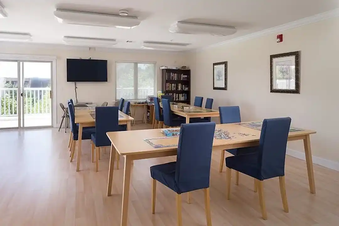 Spring Mill Manor - 32 Blacks Ln - Springfield, NJ | Rent.