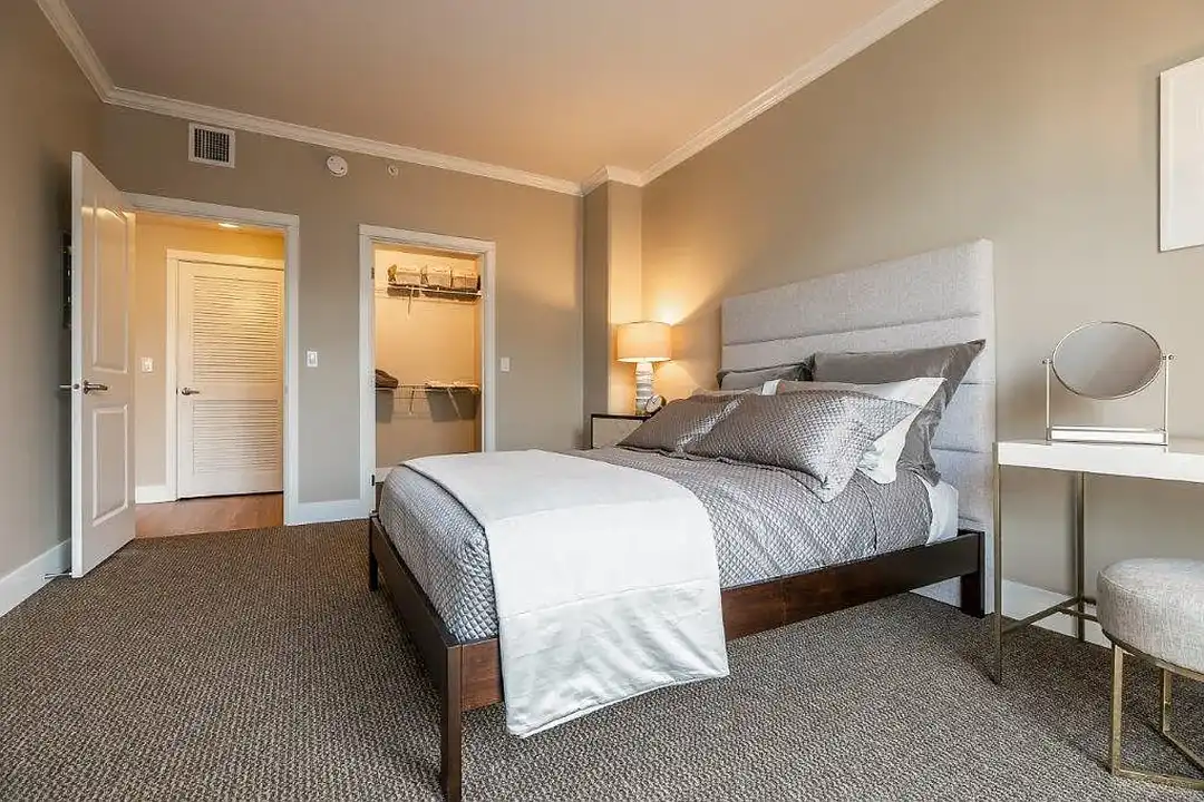 The Mercer Apartment Homes - 7650 SE 27th St - Mercer Island, WA | Rent.