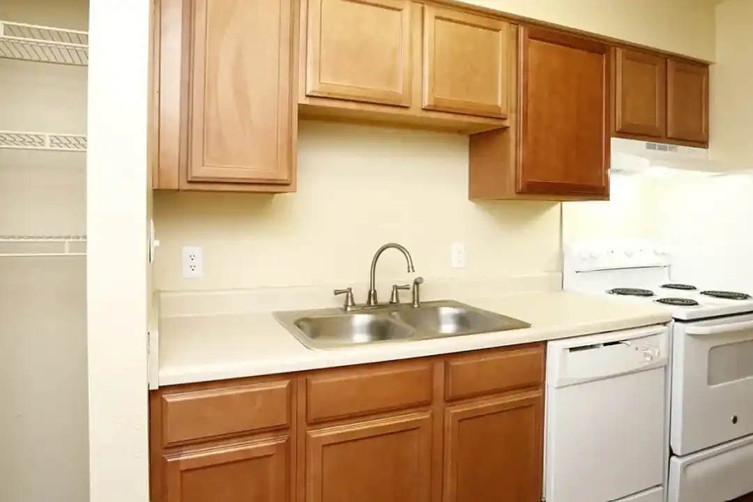 Honeytree Apartments - 4344 Saint James Church Rd - Raleigh, NC | Rent.