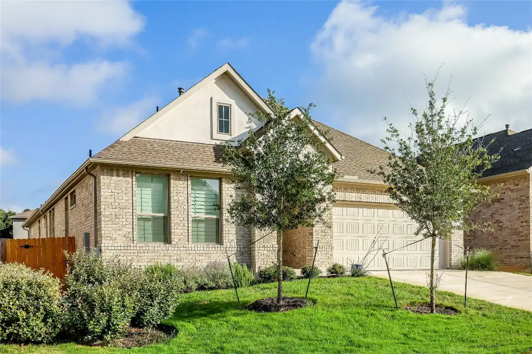 8000 Sunrise Ravine Pass unit 8000 - Lago Vista, TX | Rent.