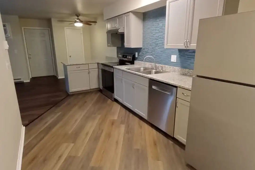 7572 Cherryvale N Blvd unit 307 - Cherry Valley, IL | Rent.