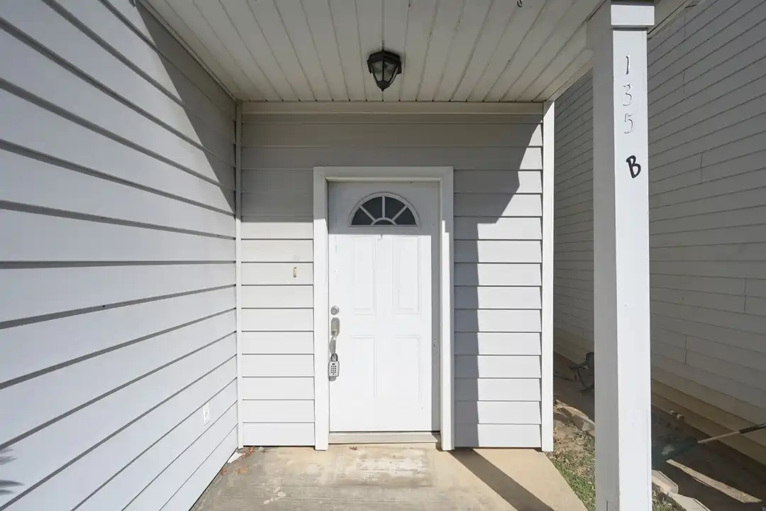 135 Binnacle Ct unit B - Willis, TX | Rent.