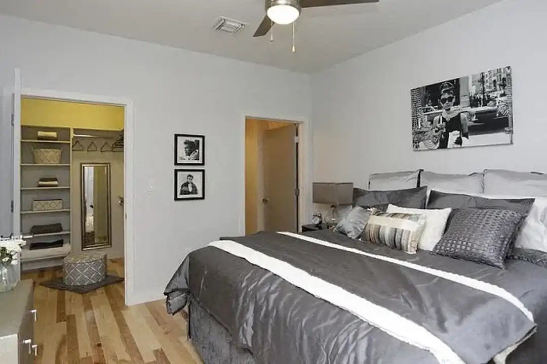 The Strand Apartments New Orleans
