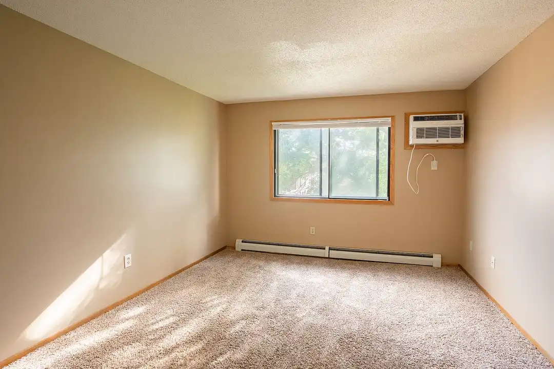 Brookfield I, II & III - 4510 16th Ave S - Fargo, ND | Rent.