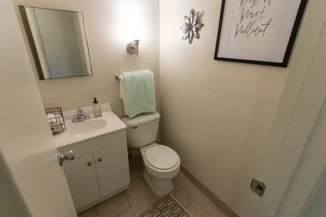 Compton Lake - 7777 Compton Lake Dr - Mount Healthy, OH | Rent.