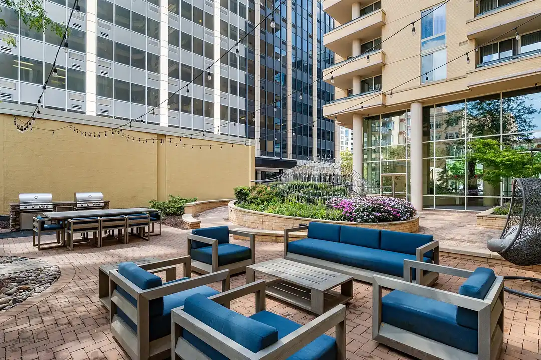 Cortland Bennett Park - 1601 Clarendon Blvd - Arlington, VA | Rent.