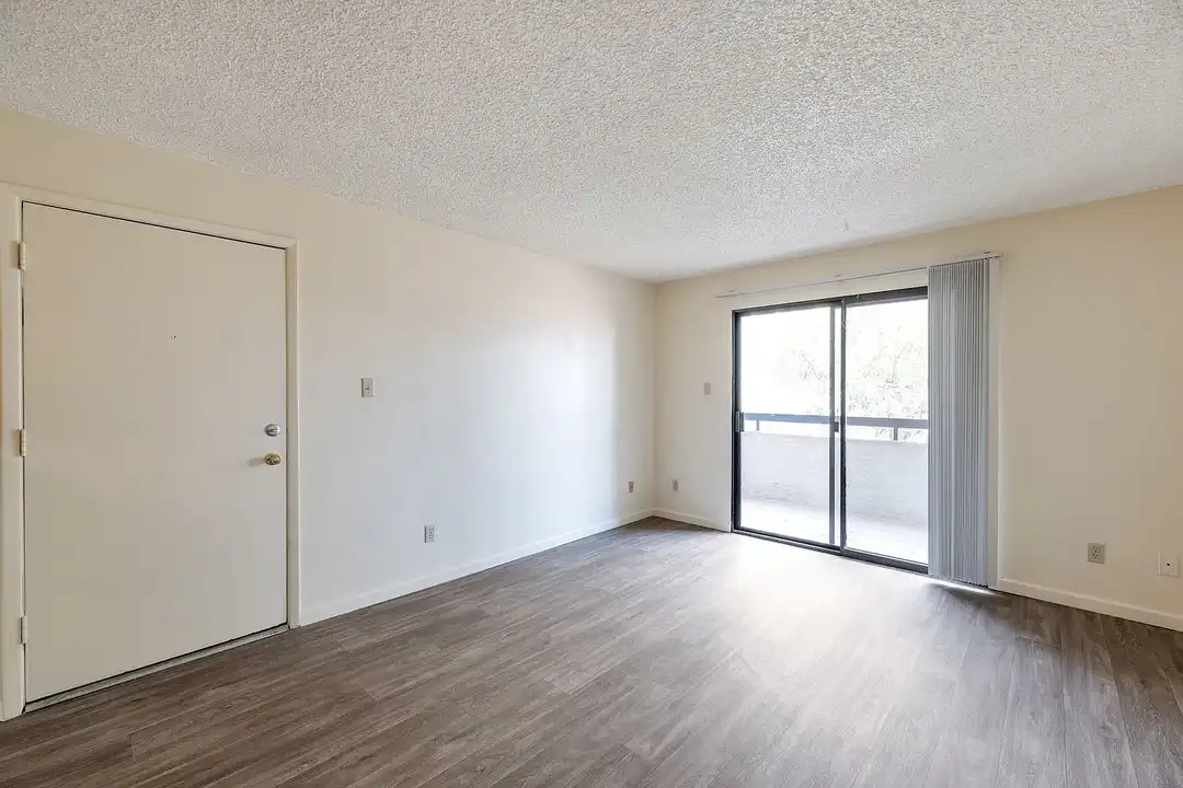 Hidden Cove Apartments - 2001 W Union Hills Dr - Phoenix, AZ | Rent.