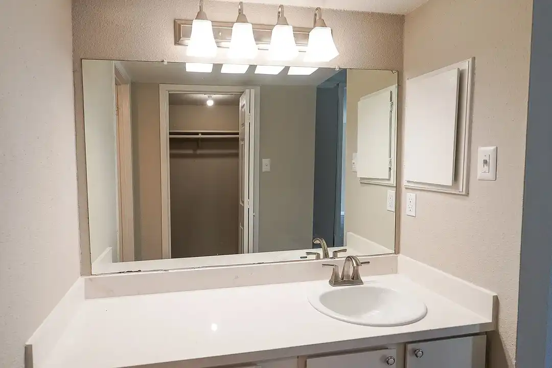 Windsor Manor - 6425 Westheimer Rd - Houston, TX | Rent.