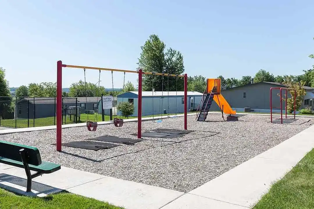 Independence Station - 301 S Sue Ellen Ave - Independence, MO | Rent.