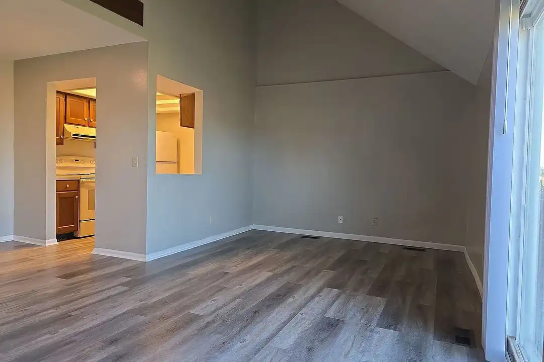 Find Your Next Home At Lightning Hill - 215 Lightning Hill Blvd ...
