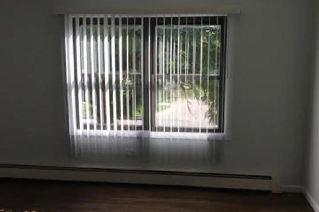 7632 S Stewart Ave - Chicago, IL | Rent.