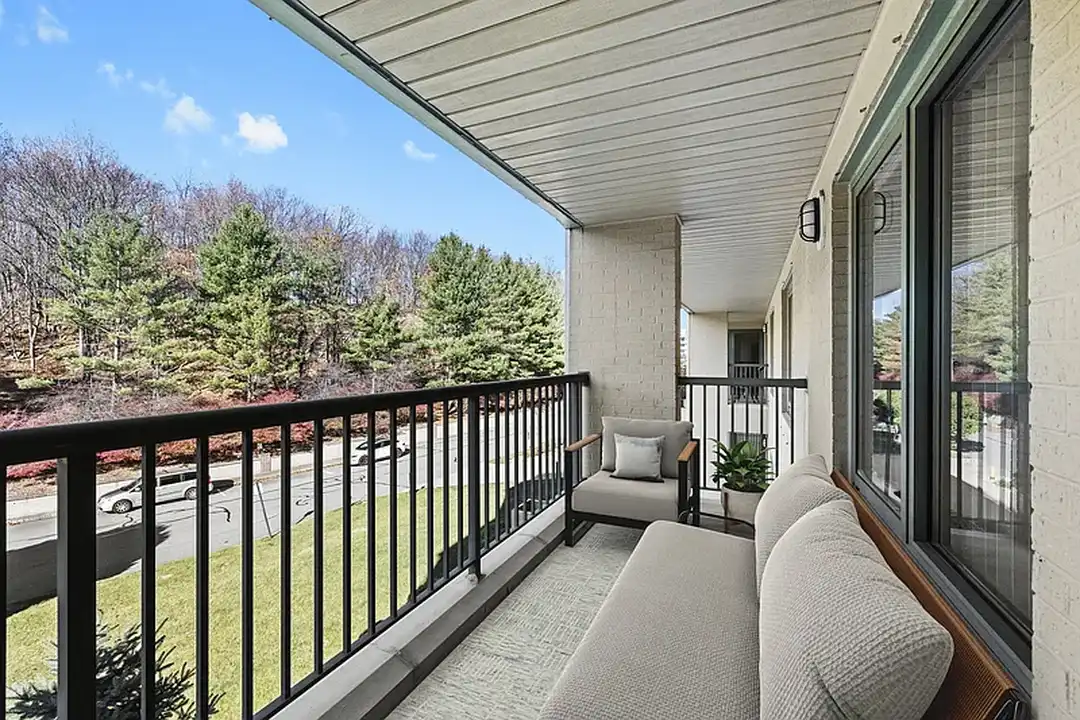Powder Mill Heights - 2110 Gates Ct - Morris Plains, NJ | Rent.
