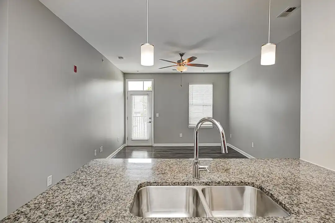 Slate Run Lofts and Apartments - 9555 International Cir - Indianapolis ...