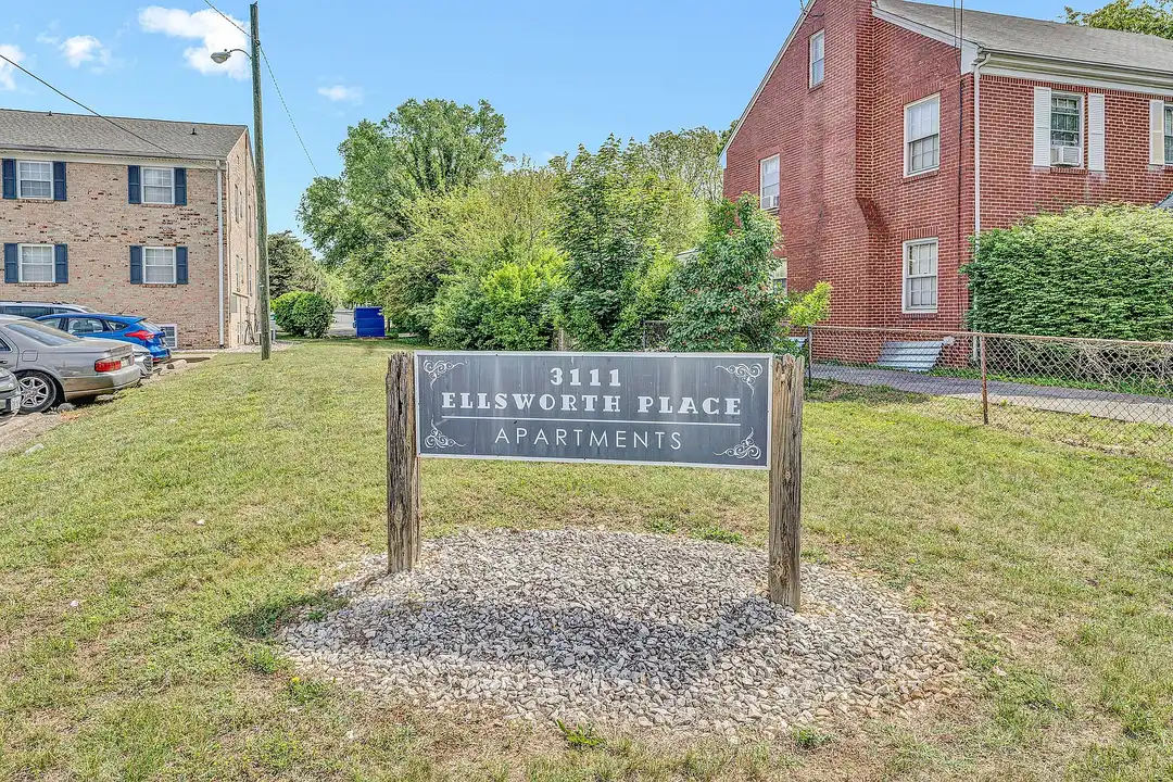 Ellsworth Place - 3111 Ellsworth St NE - Roanoke, VA | Rent.