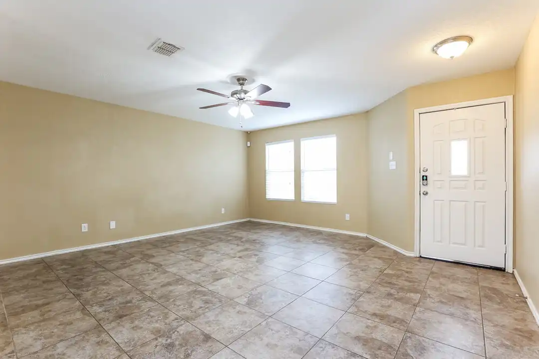 9726 Amber Ledge - San Antonio, TX | Rent.