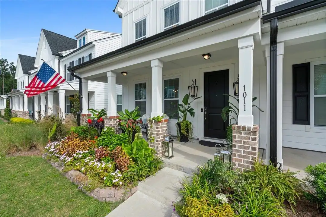 1011 Swamp Harrier Ave - Ravenel, SC | Rent.