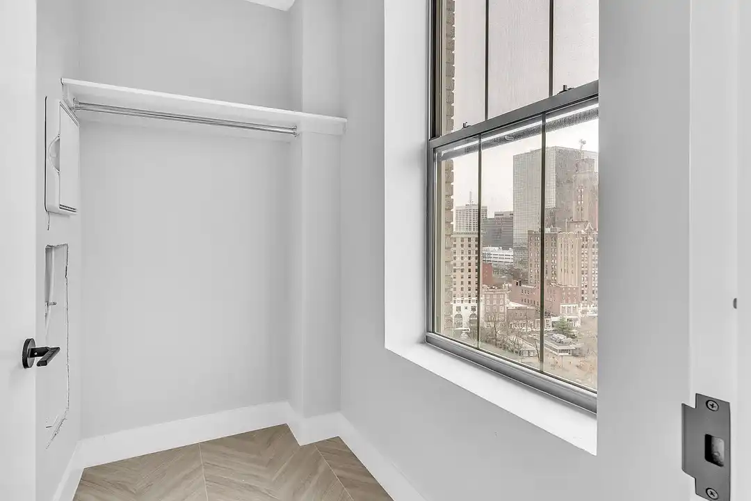 The Griffith Building - 605 Broad St - Newark, NJ | Rent.