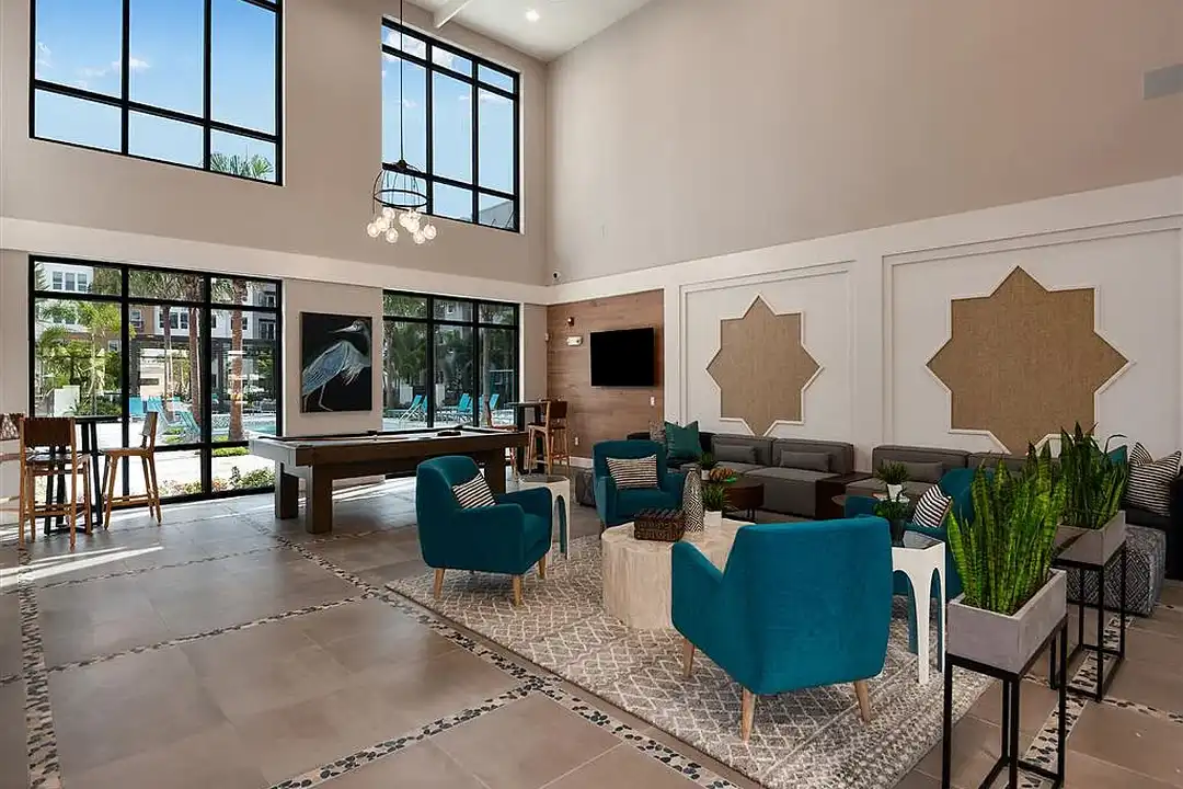 Lyra - 2260 Ringling Blvd - Sarasota, FL | Rent.