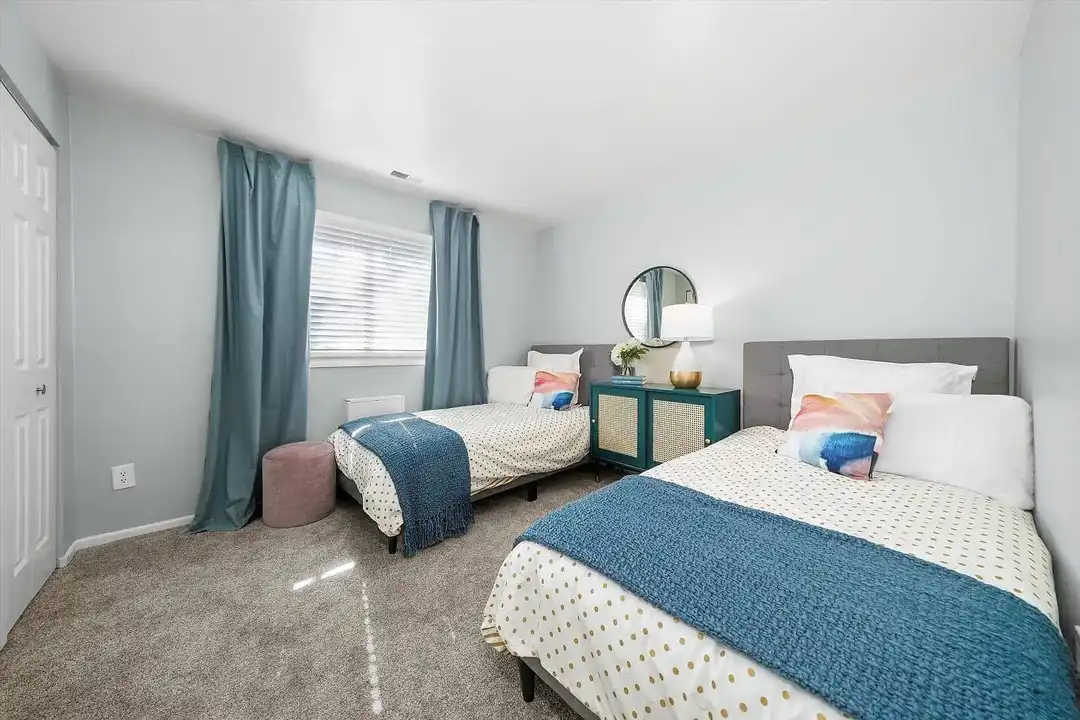 Whitcomb Terrace Apartments - 3944 W 77th Pl - Merrillville, IN | Rent.