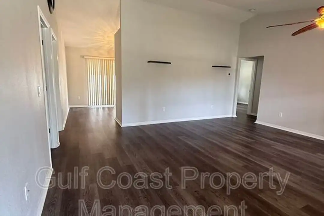 5284 Jericho Ave - North Port, FL | Rent.