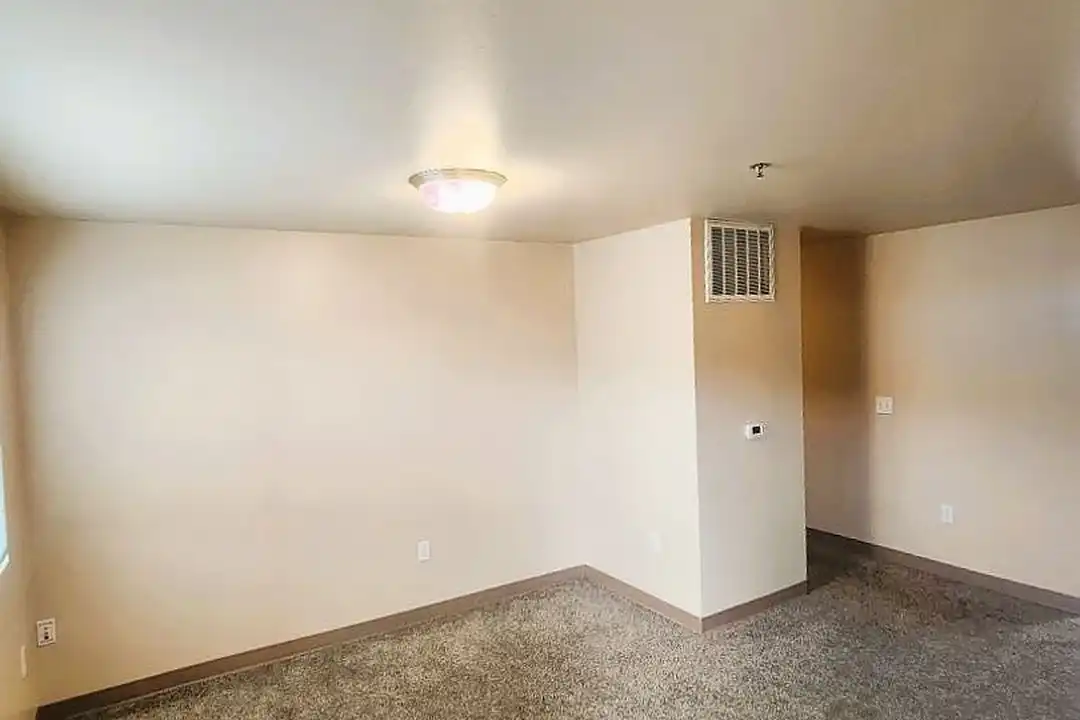 Village Apartments - 438 SW 5th St - Pendleton, OR | Rent.