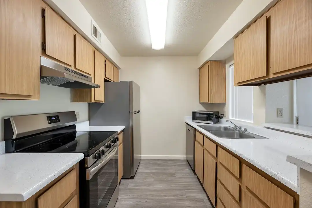 Hidden Cove Apartments - 2001 W Union Hills Dr - Phoenix, AZ | Rent.