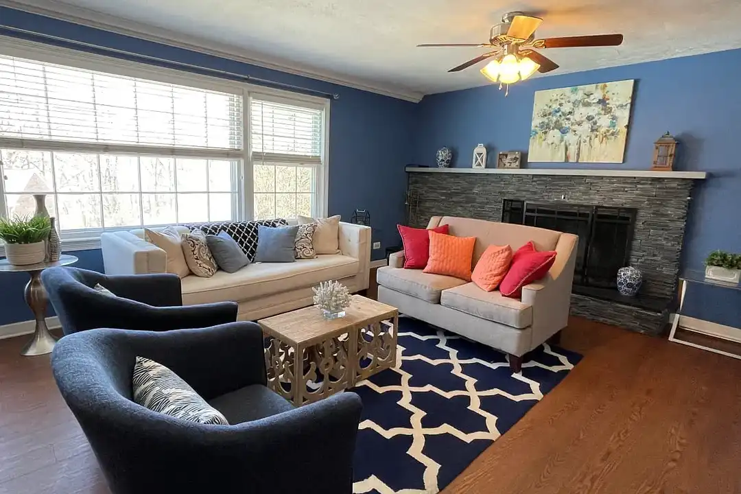 Blue Ridge Crossing Apartments & Townhomes - 255 Saponi Ln ...